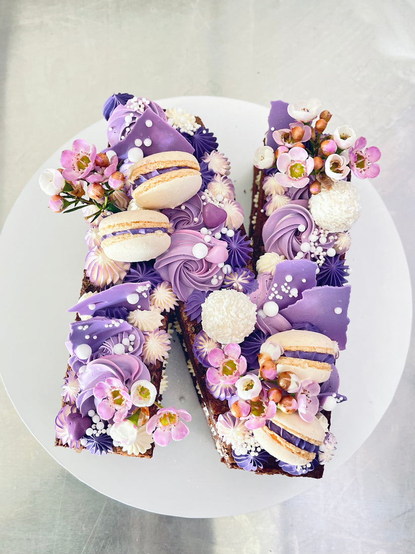 Personalised Initial Cakes | Create Your Own Edible Monogram – 160 Degrees