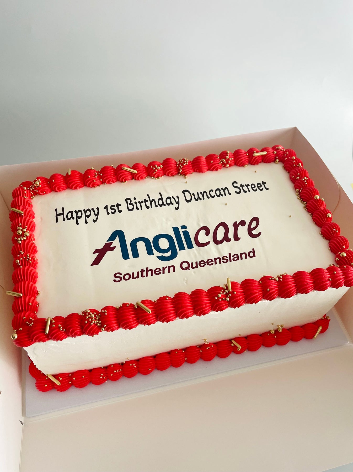 Logo Rectangle Cake – 160 Degrees