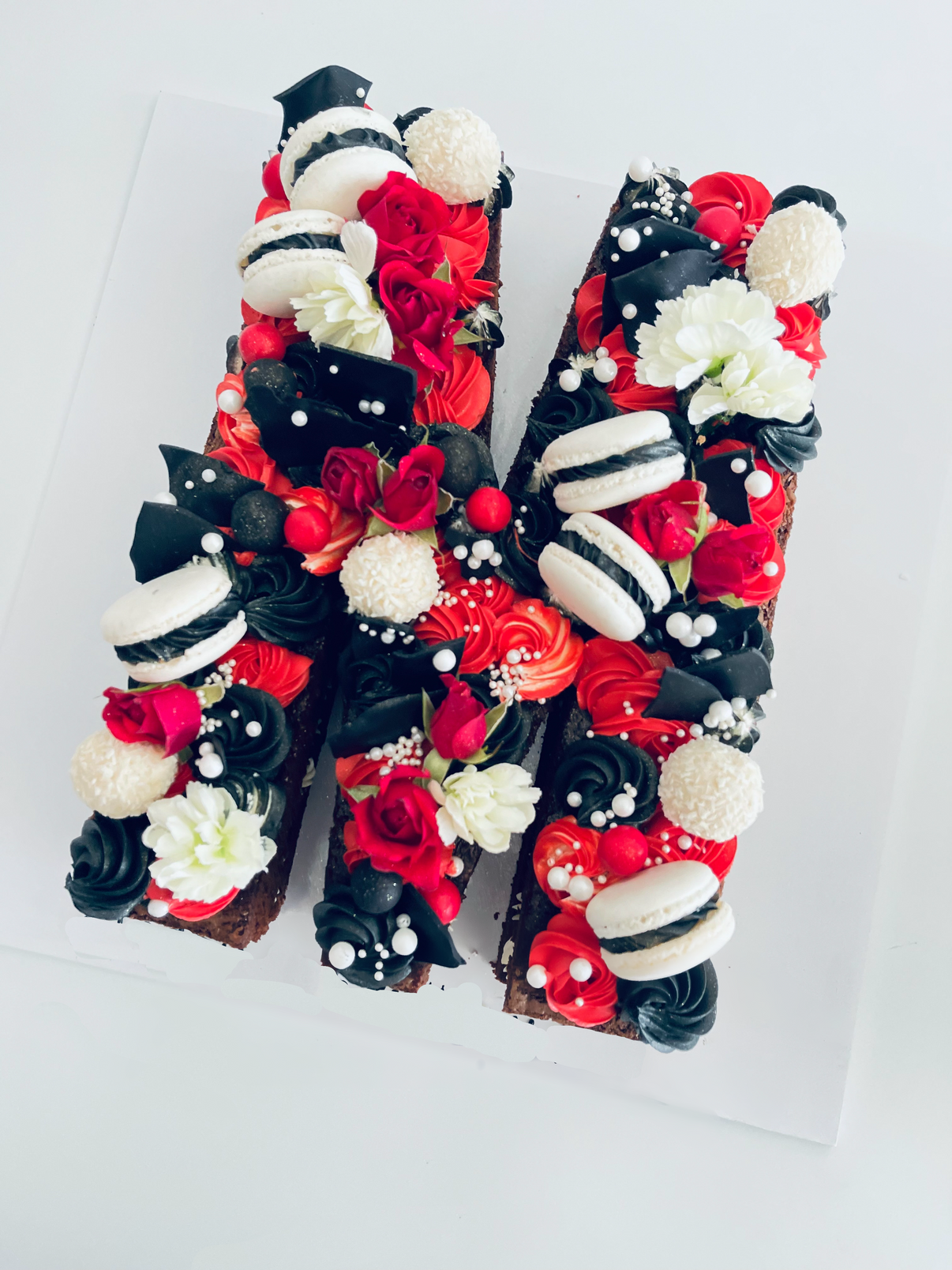 Personalized Letter and Number Cakes | Celebrate Your Milestones – 160 ...