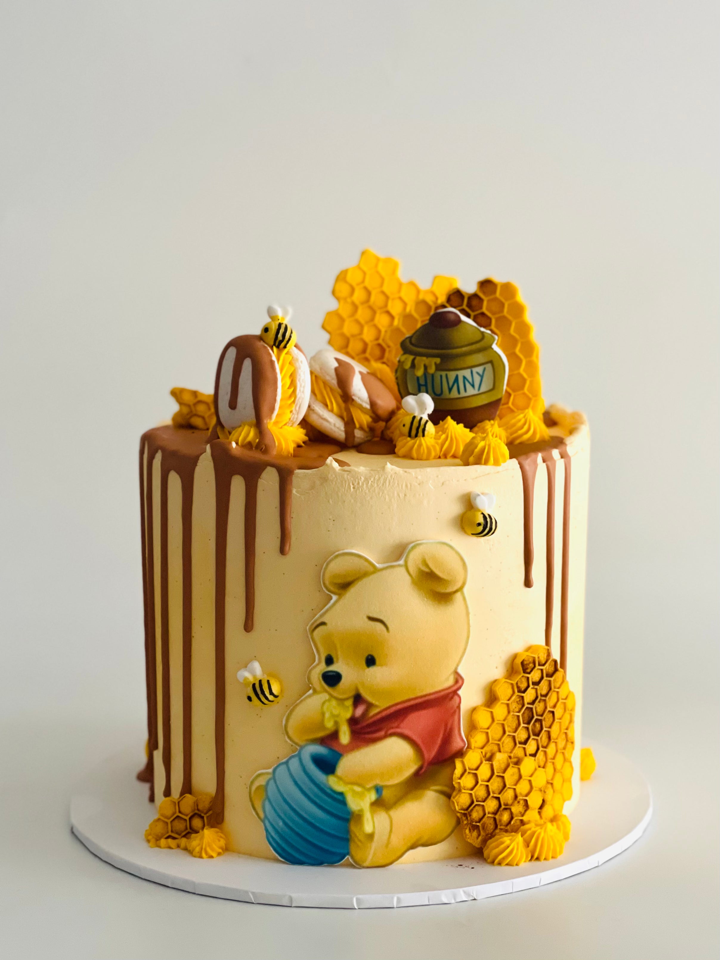 Winnie the Pooh Cake – 160 Degrees