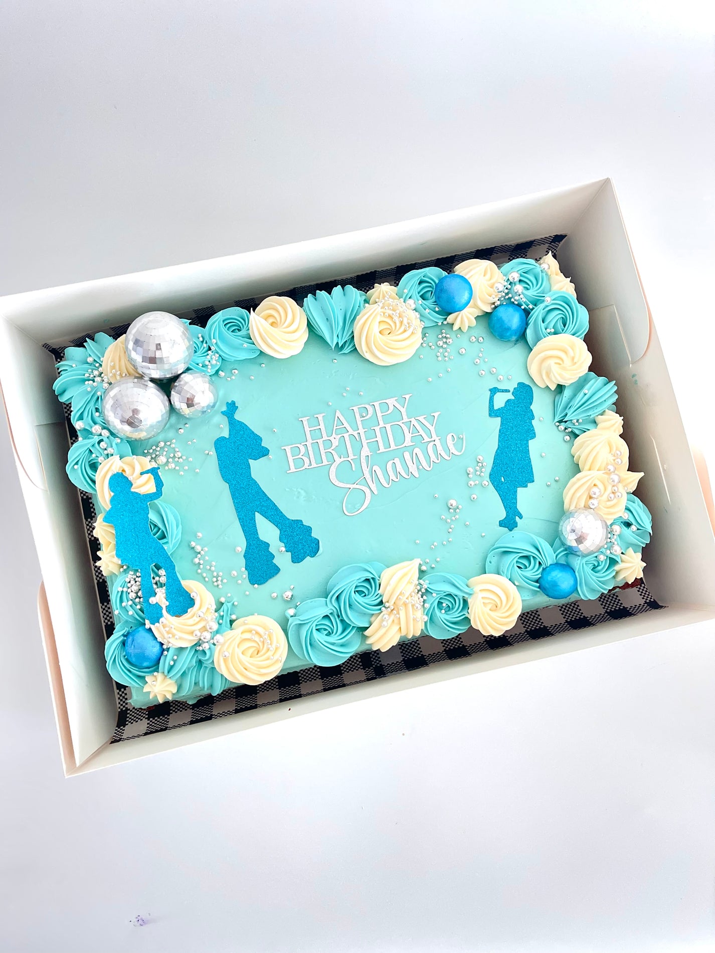 Rectangle Theme Cake| Stylish and Easy-to-Slice Creations – 160 Degrees